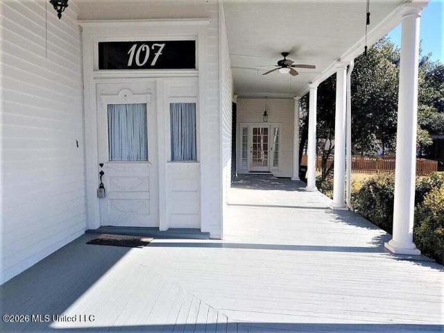107 Arlington Avenue