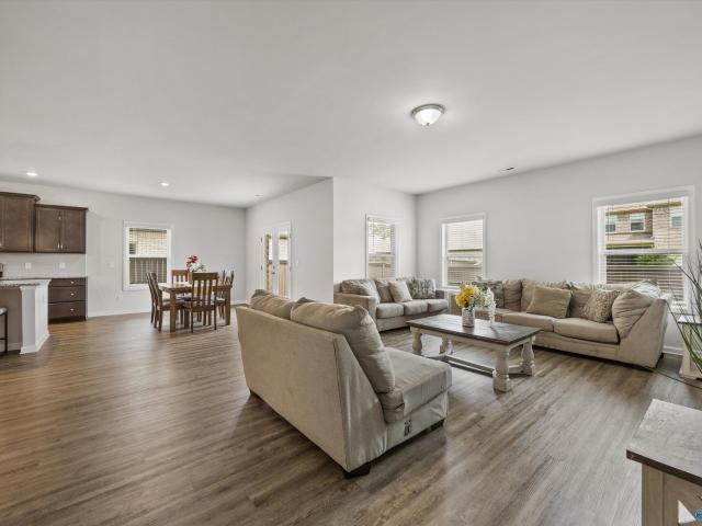 107 Barlow Way