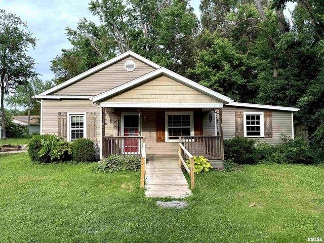 107 Bevard St, Cambria, IL 62915