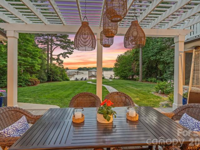 107 Beachview Drive