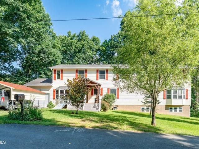 107 Beecham Ln, Johnson City, TN 37604
