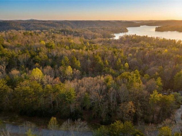 107 Bell Flower Dr, Sunset, SC 29685