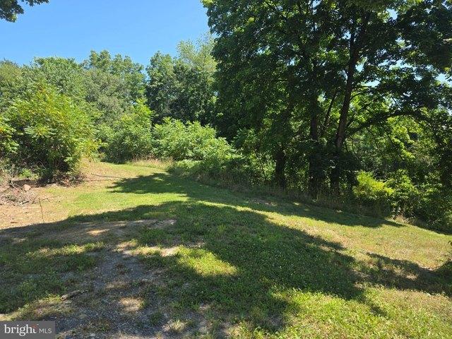 107 Berryville Cir, Berkeley Springs, WV 25411