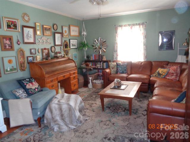 107 Bickett Street
