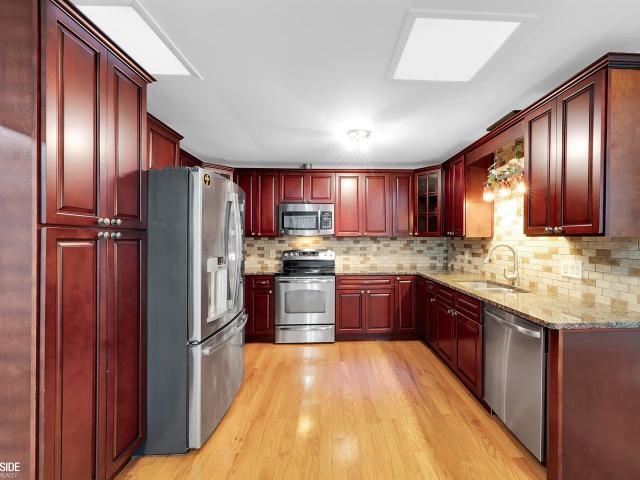 107 Bloomfield Boulevard