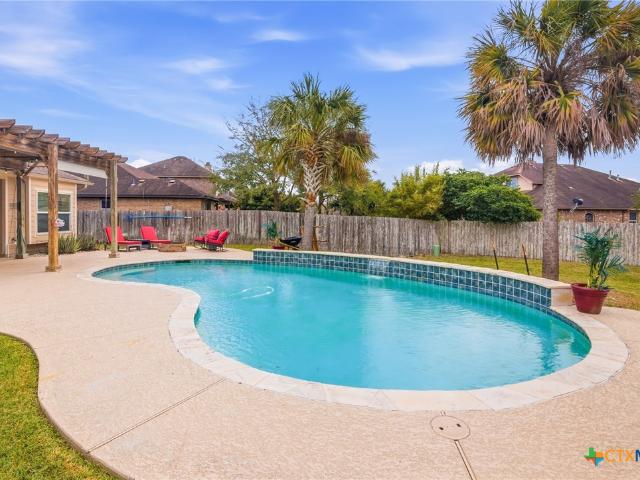 107 Brushy Creek, Victoria, TX 77904 | MLS #606519