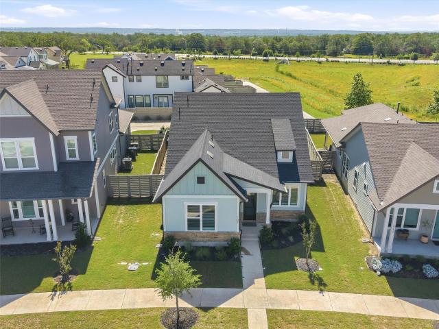107 Breda Ave