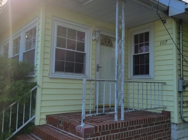 107 Broad St