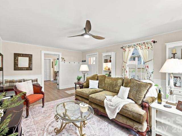 107 Burkemont Avenue