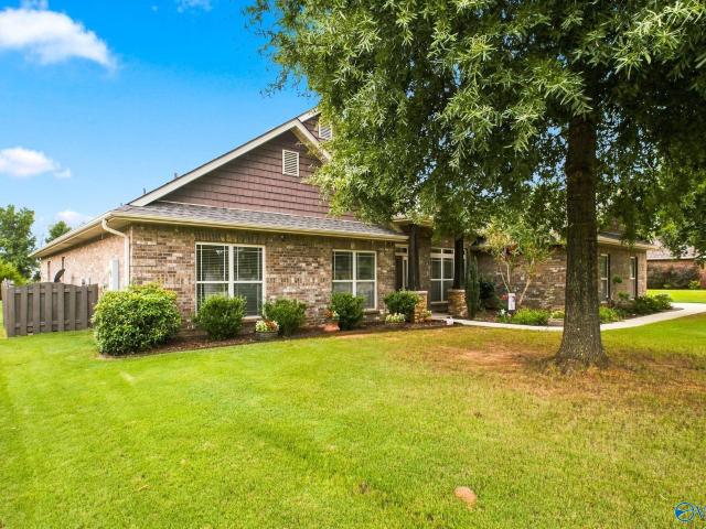 107 Golden Ash Court