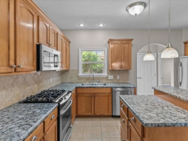 107 Grayton