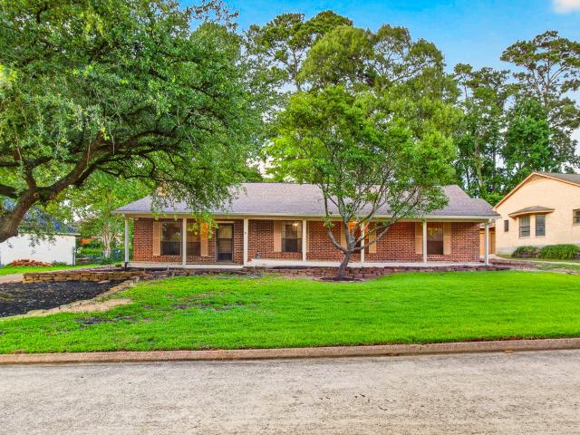 107 Greenbriar Drive