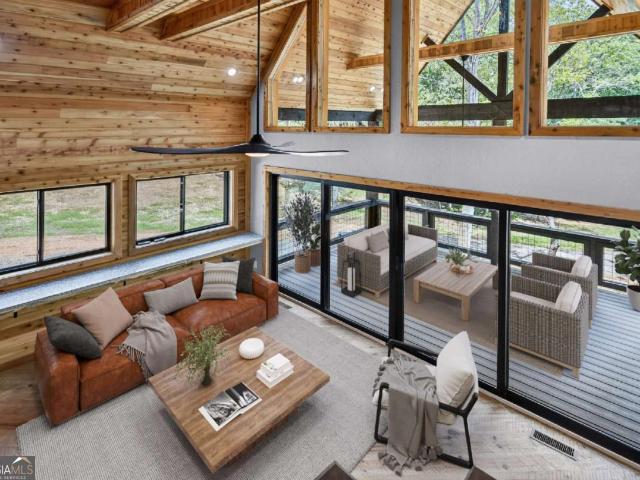 107 Dogwood Hills Way