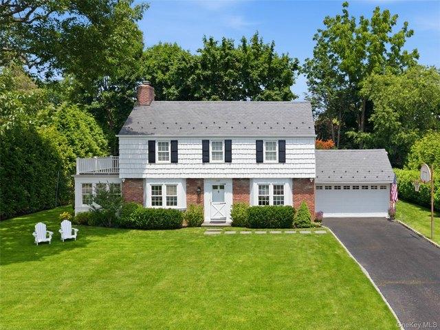 107 Dogwood Ln, Manhasset, NY 11030