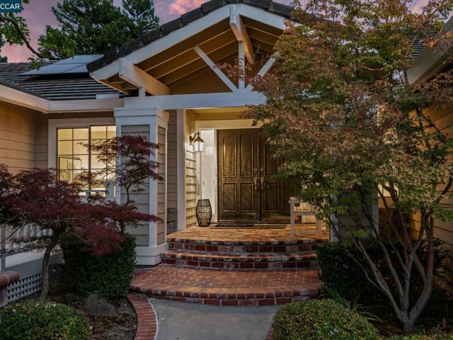 107 Dana Highlands Court