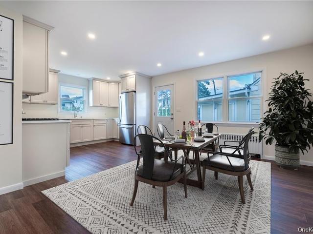 107 E Woodside Avenue 1