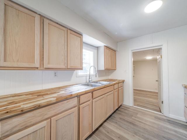 107 E Berkley Avenue
