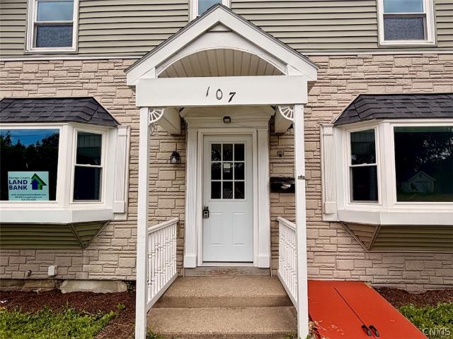 107 E Cayuga Street