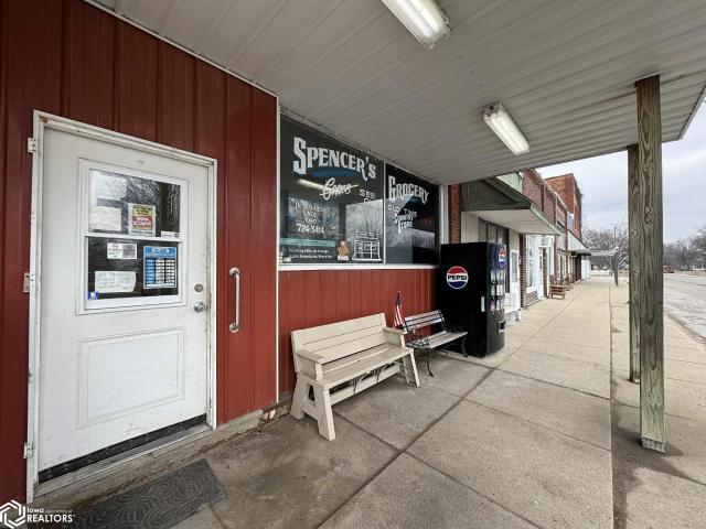 107 E Chariton Street