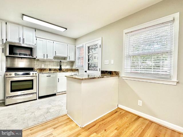 107 E Del Ray Avenue