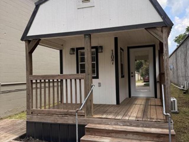 107 E Main St, Meadville, MS 39653