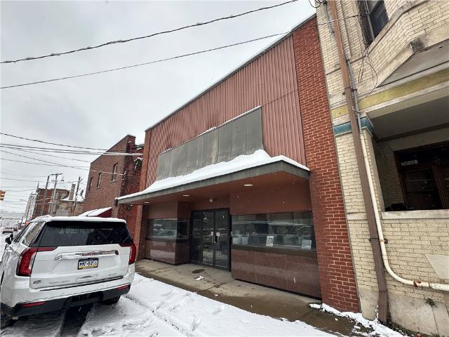 107 E North Street