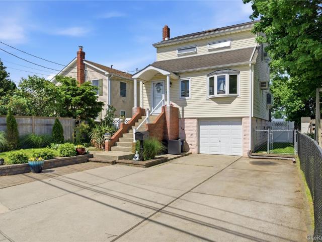 107 E Shore Road