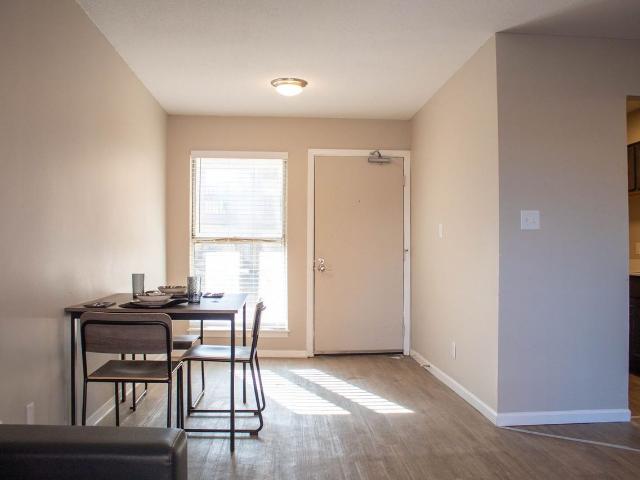 107 E Springfield 2 Bedroom Apartment for Rent at 107 E Springfield Ave, Champaign, IL 61820