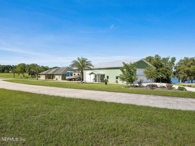 107 Eagles Nest Ln, Crescent City, FL 32112