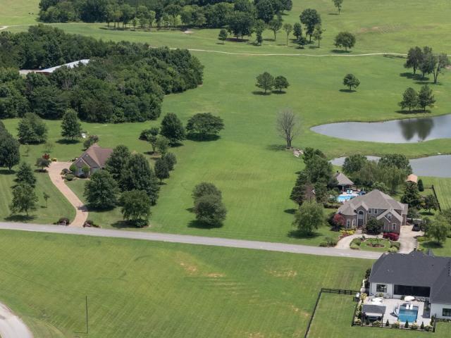 107 Forrest Ct
