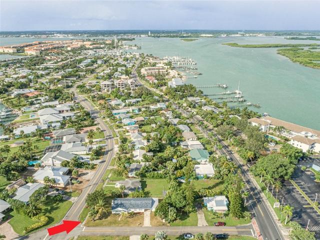 107 Fernandina St, Fort Pierce, FL 34949 | MLS #B26030