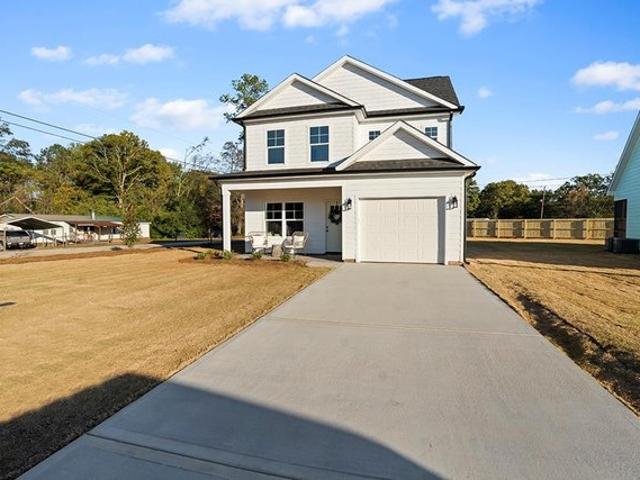 107 Kalyn Ct, Greenwood, SC 29649