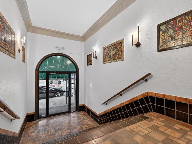 107 Kensington Ave # 203