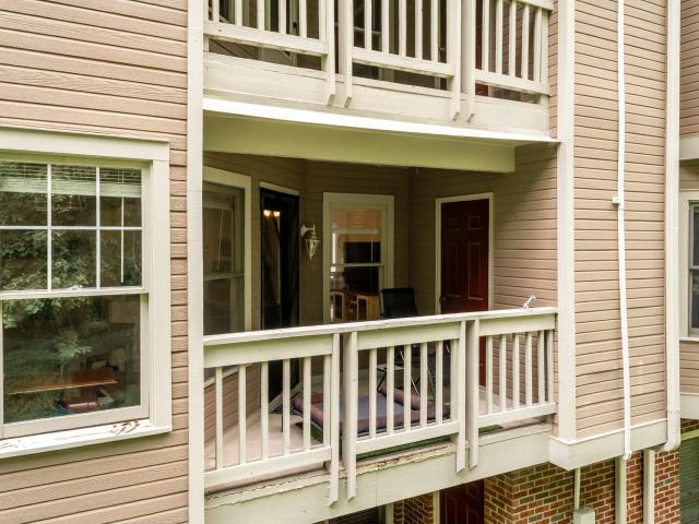 107 Killam Court 1c