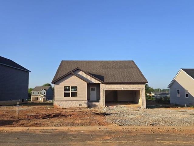 107 Kingston Ct, Oak Grove, KY 42262