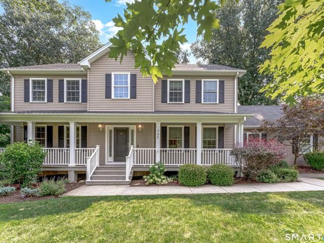 107 Harvest Ln, Milford, CT 06461