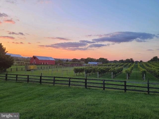 107 High Field Ln, Front Royal, VA 22630 | MLS #VAWR2013