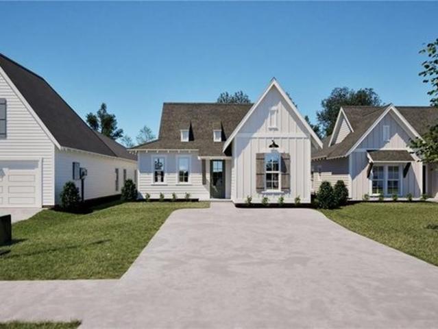 107 Hunters Way, Opelika, AL 36801