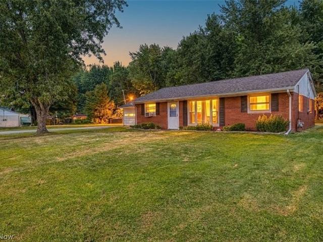 107 Hyder Dr, Madison, OH 44057