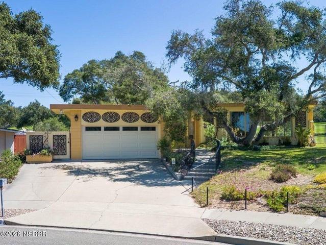 107 Inverness Ave, Lompoc, CA 93436