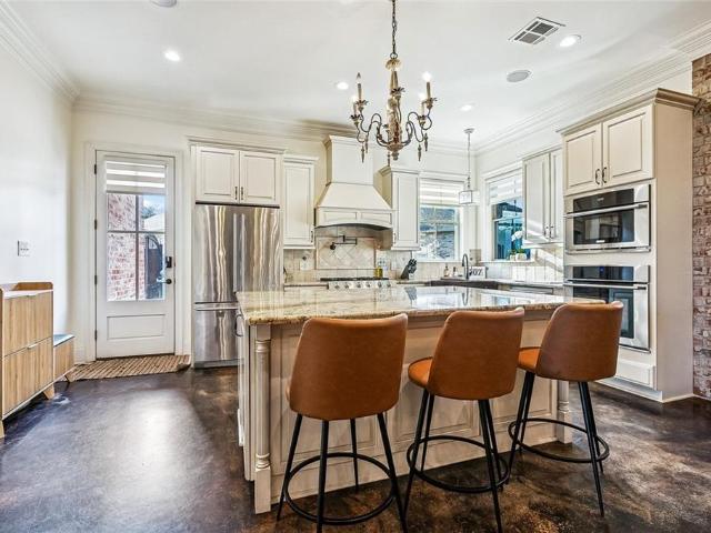 107 Iris Court