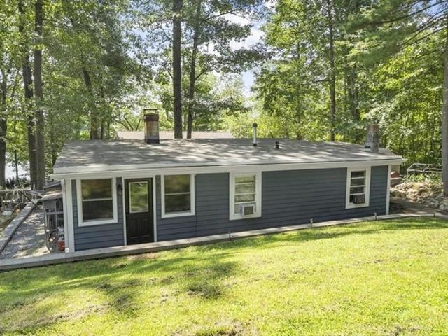 107 Island Rd, Lunenburg, MA 01462