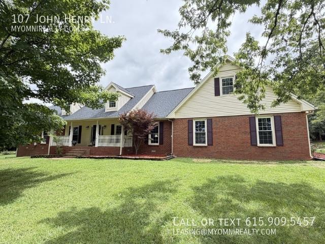 107 John Henry Ln