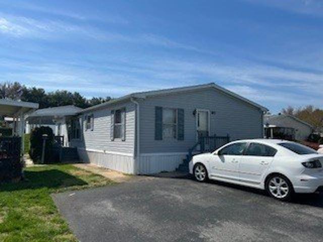 107 Jemfield Ct, Lancaster, PA 17603