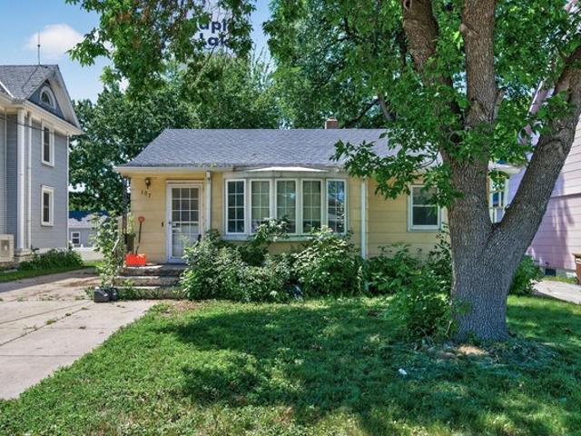 107 Oak Ave N, Maple Lake, MN 55358