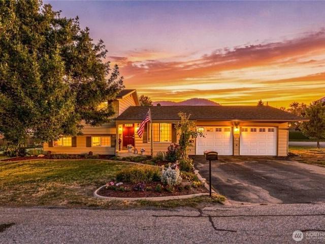 107 Oak St, Cashmere, WA 98815