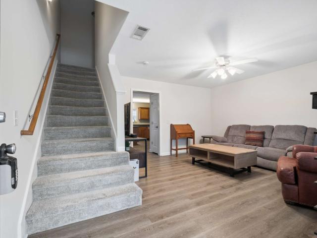 107 Oak Valley Circle