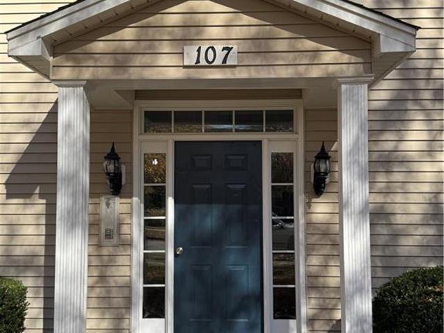 107 Oak Wind Drive #102