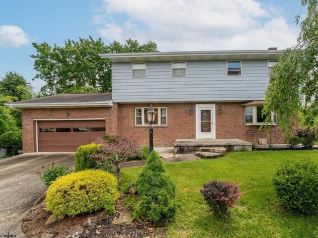 107 Oakview Dr, Morgantown, WV 26505