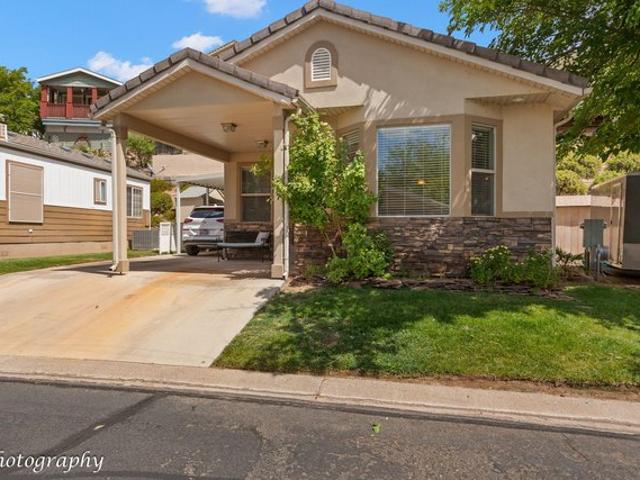 107 Overlook Ln, Hurricane, UT 84737